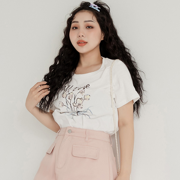 春夏溫暖粉嫩彩繪花朵短袖TEE 中大尺碼上衣 | Poly Lulu